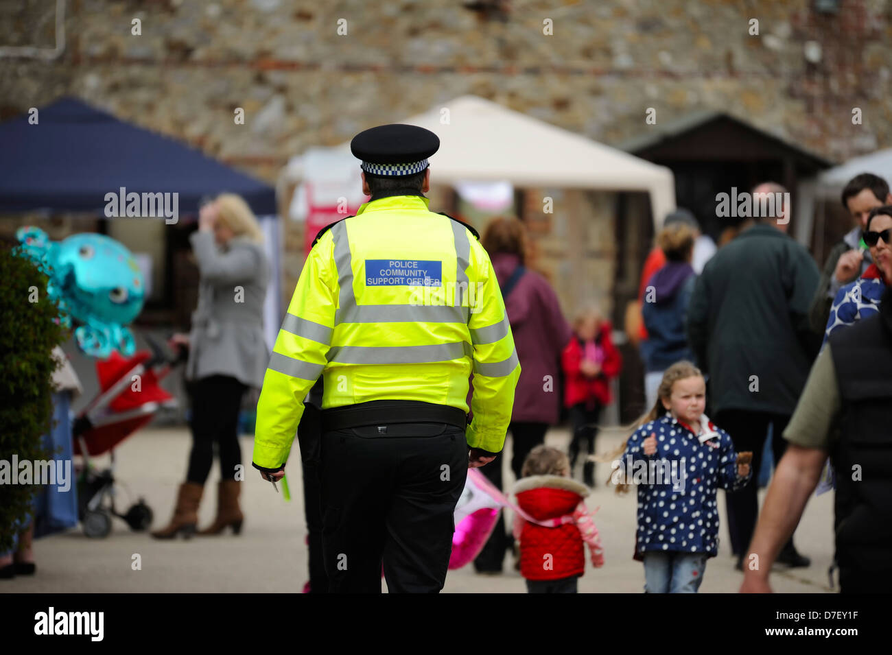 A police community support officer hi-res stock photography and images ...