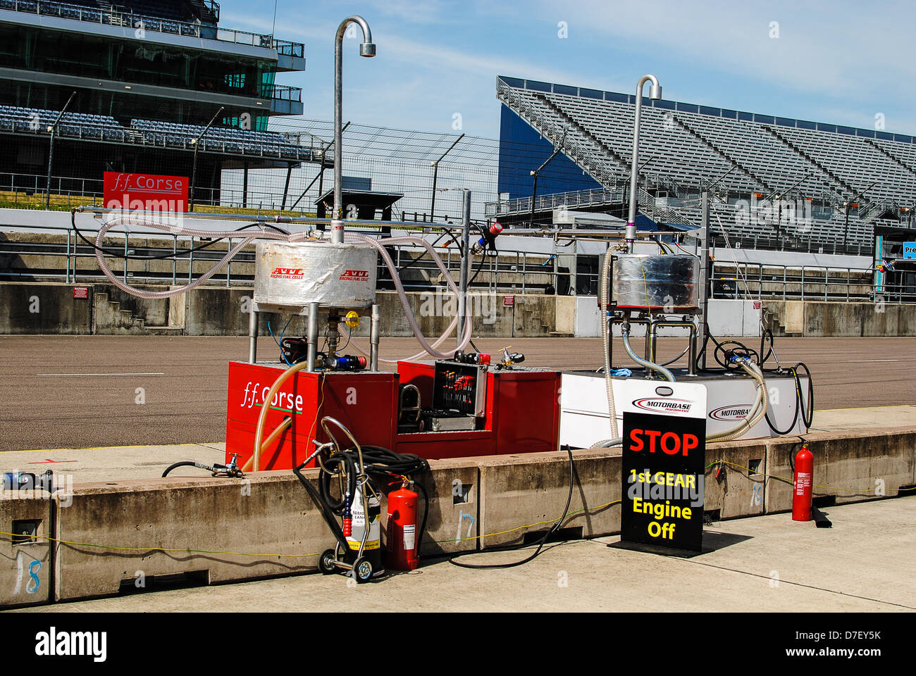 Pit crew refueling rig Stock Photo - Alamy