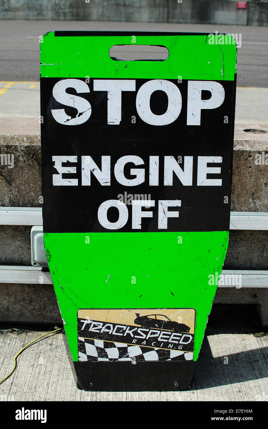 Stop engine sign Stock Photo - Alamy