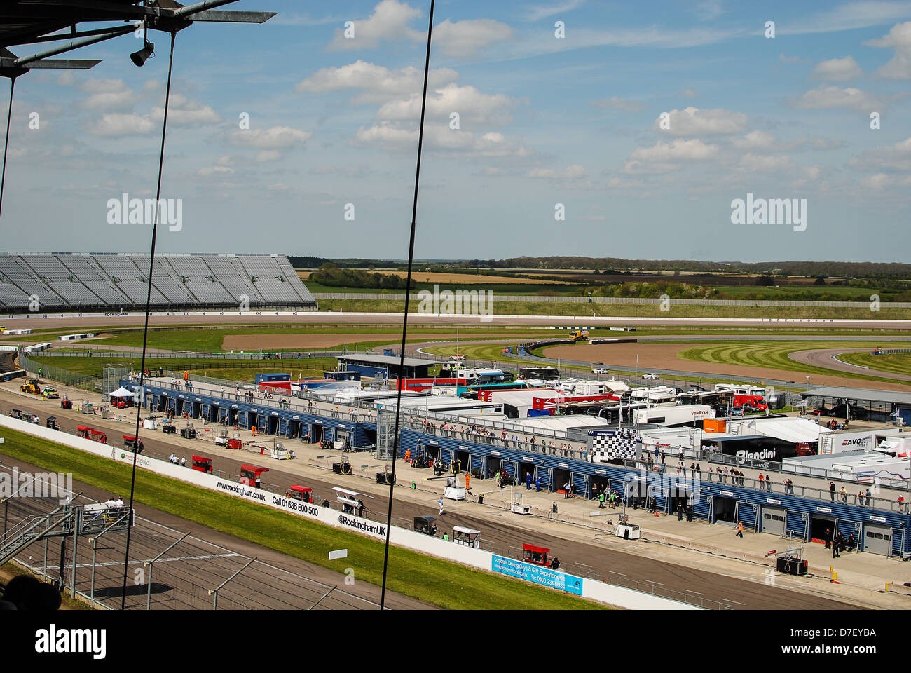Oval raceway hi-res stock photography and images - Alamy