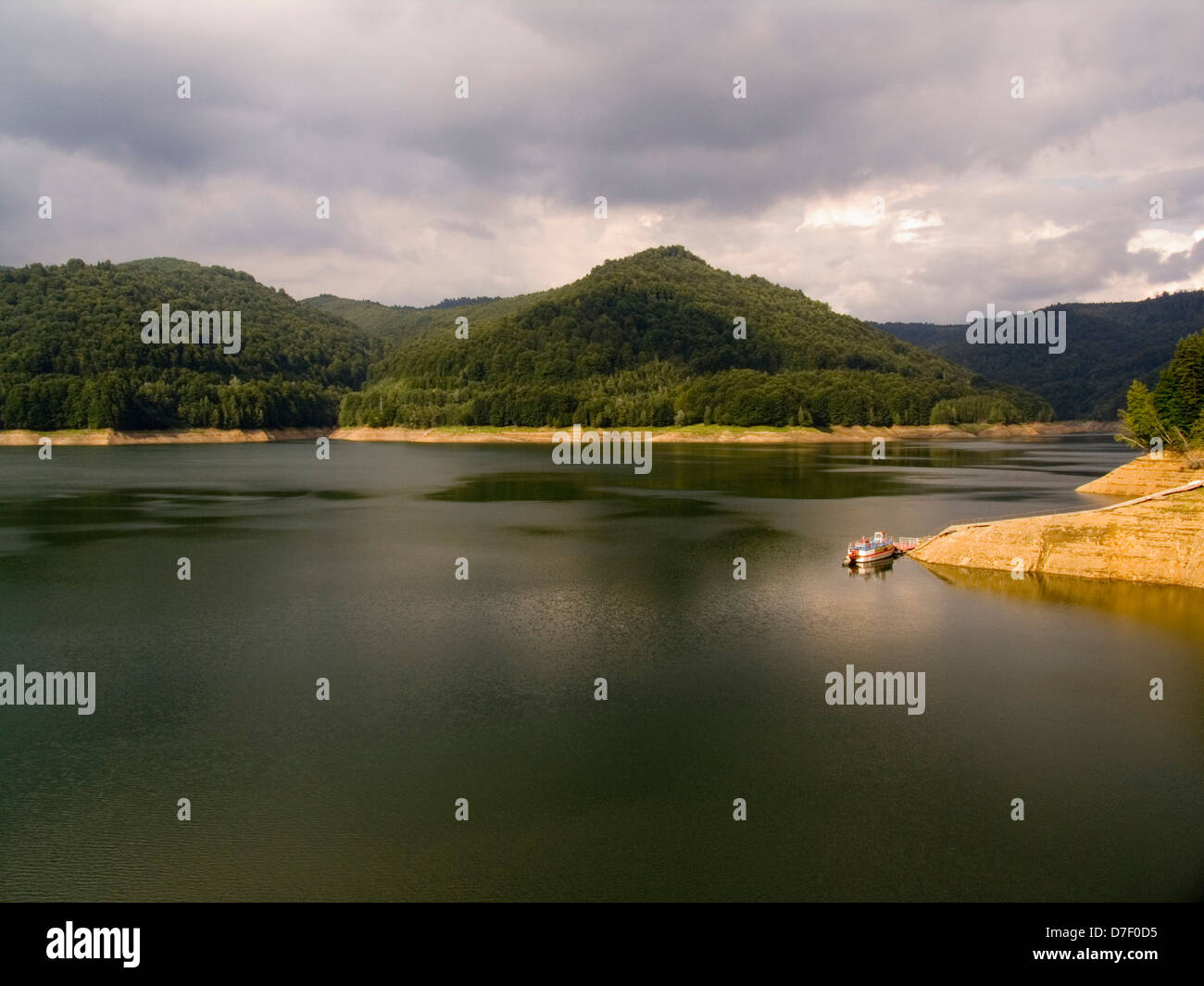 Vidraru aerial hi-res stock photography and images - Alamy