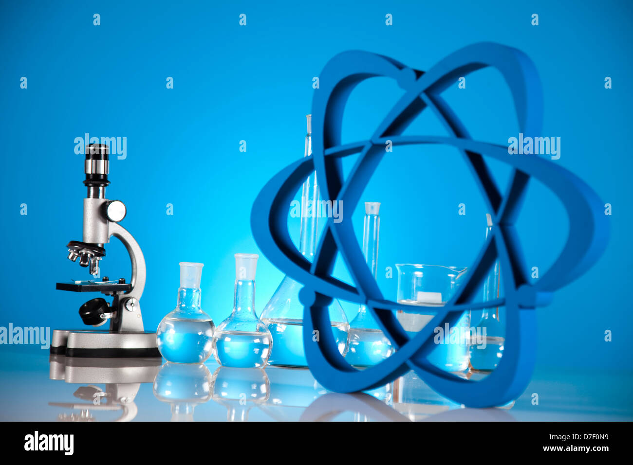 DNA molecules, atom, Laboratory glassware Stock Photo - Alamy