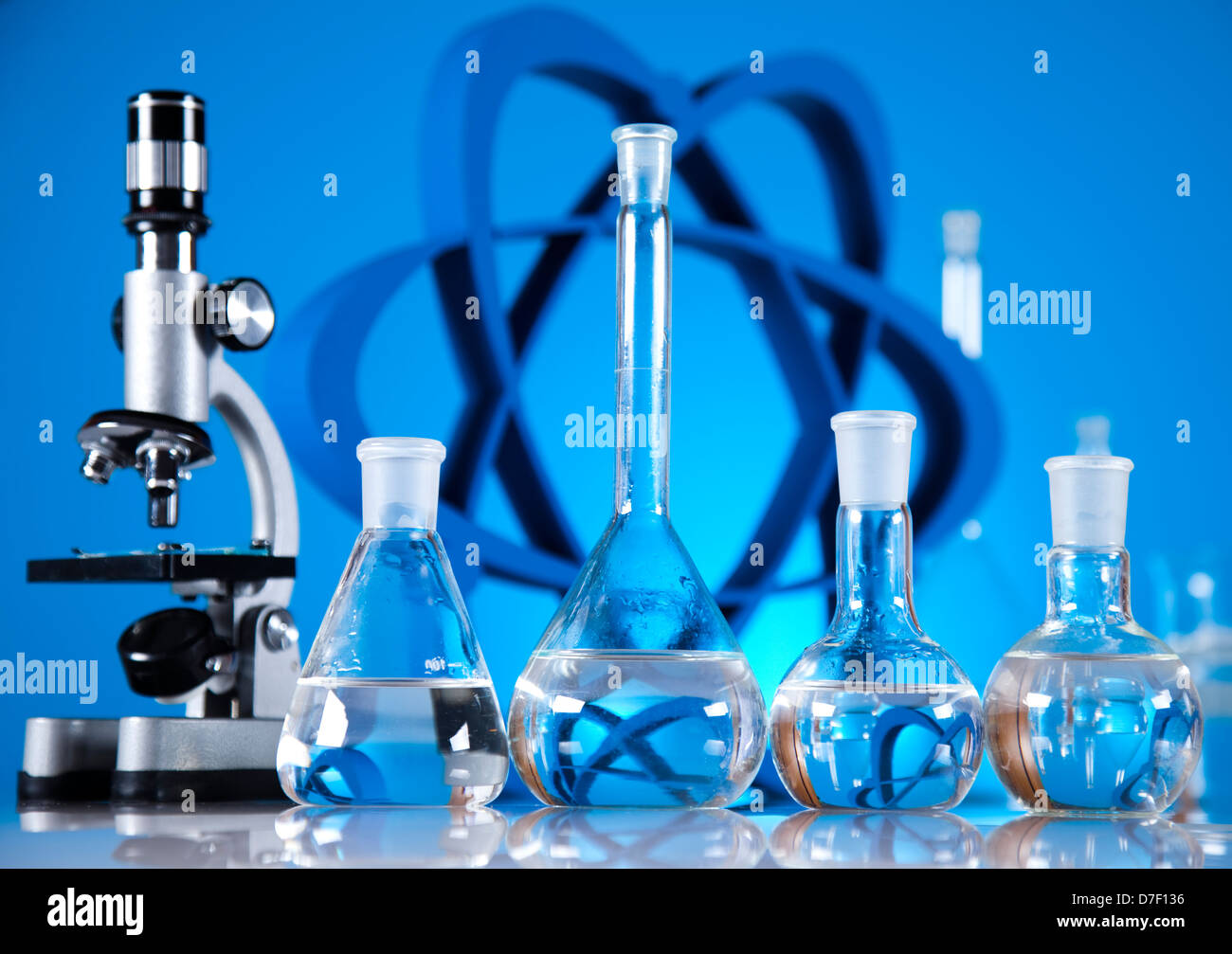 Molecular Model,atom, Laboratory glass Stock Photo - Alamy