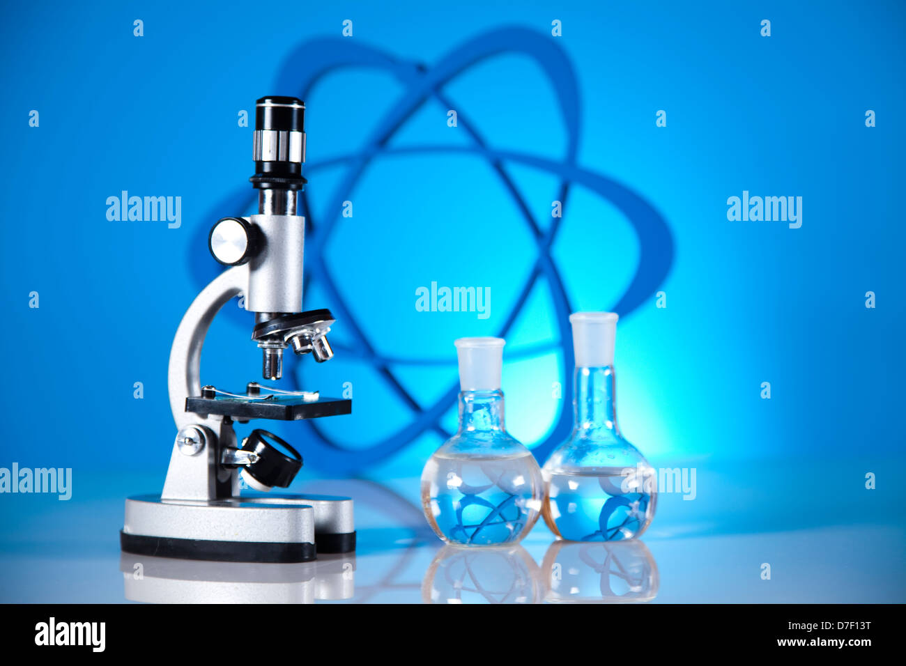 Molecular sphere glass hi-res stock photography and images - Alamy