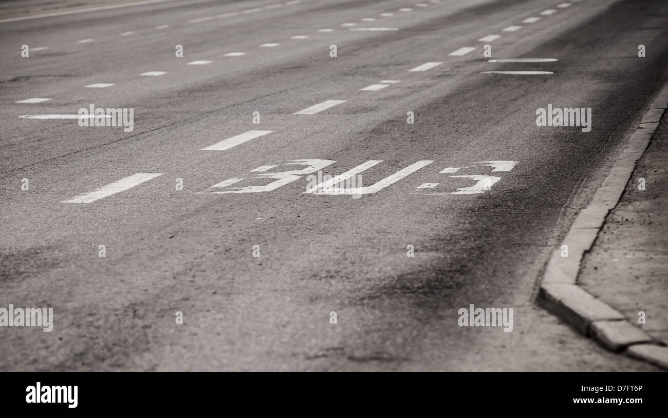 Urban bus stop hi-res stock photography and images - Alamy