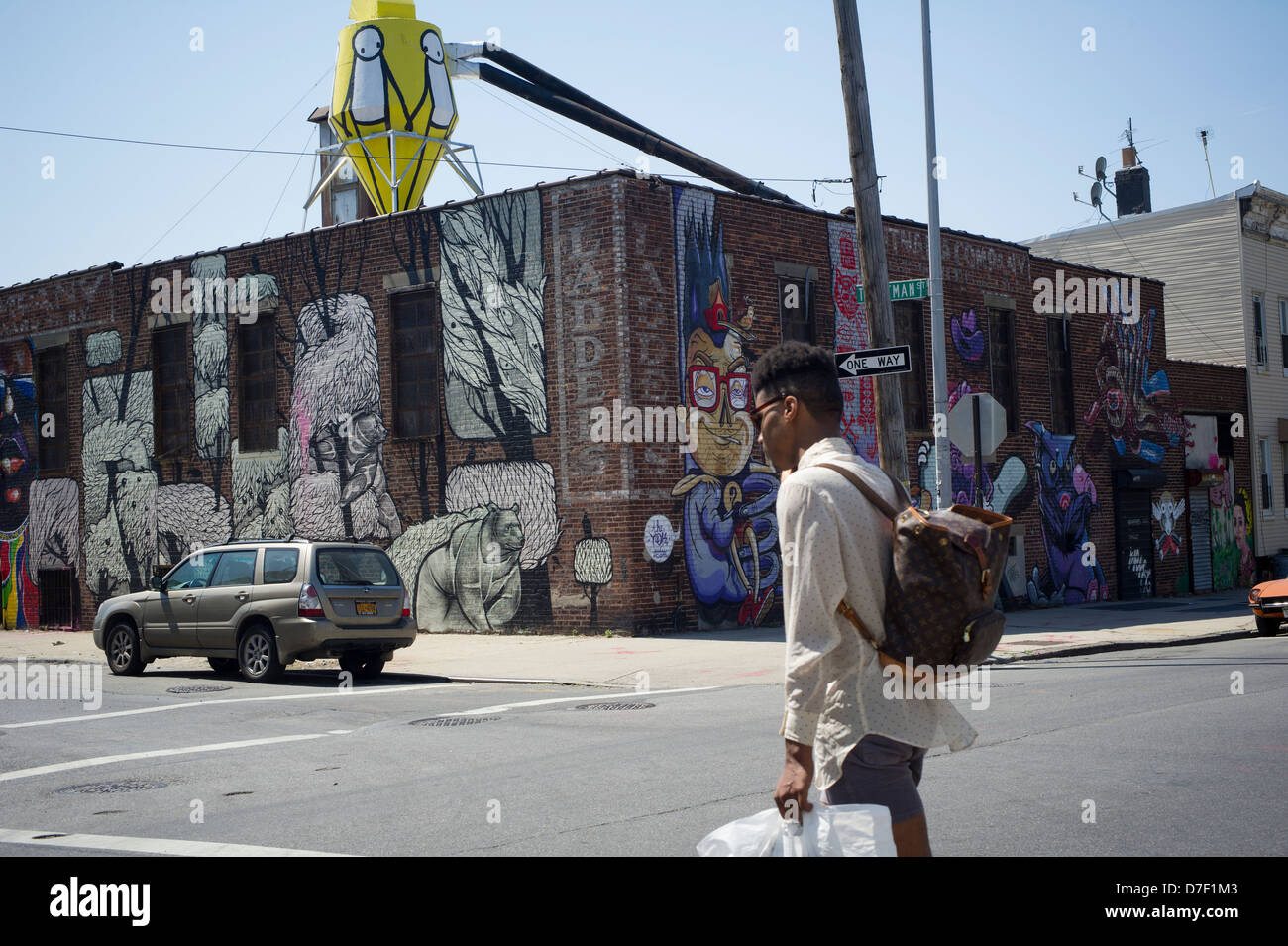Murals grace the walls in the so-called "Five Points of Bushwick" in ...