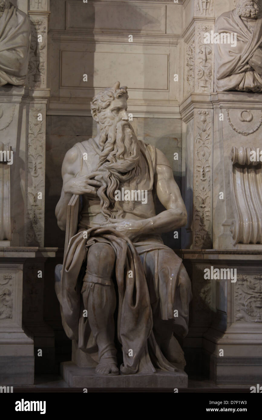 moses by michelangelo at san pietro in vincoli church in rome italy ...