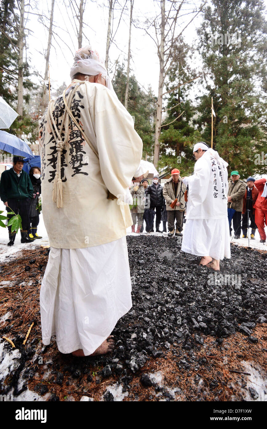 Japanese yamabushi hi-res stock photography and images - Alamy