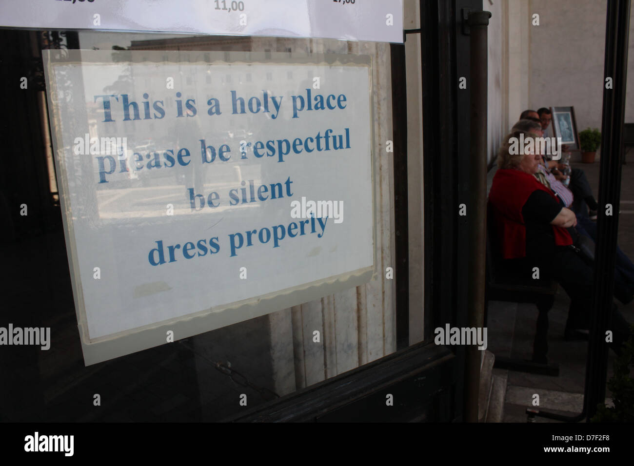 Church silence sign hi-res stock photography and images - Alamy