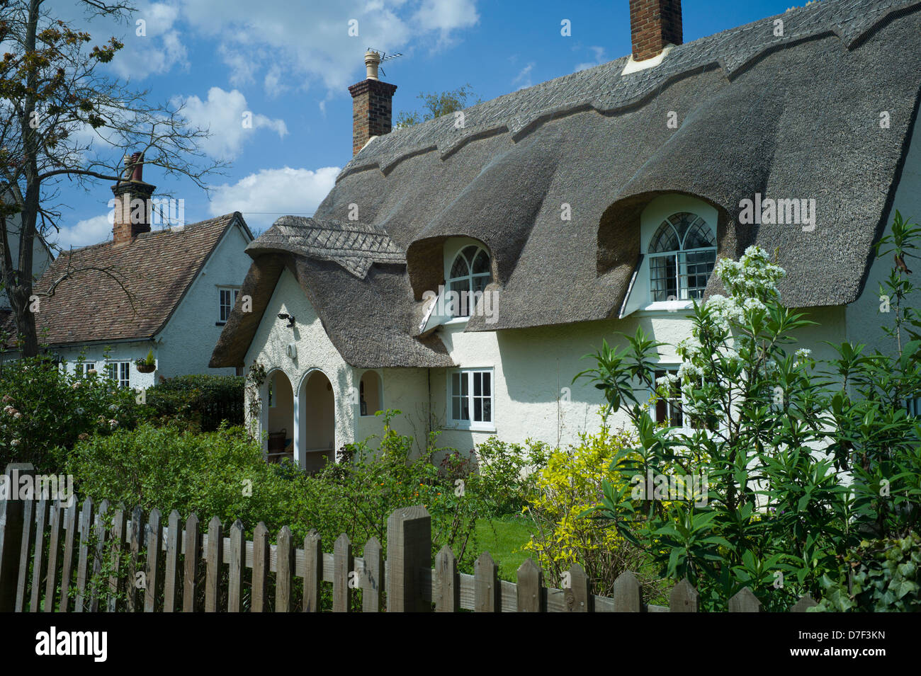 Ickwell, Bedfordshire,England,May 2013. Attractive thatched cottage in ...