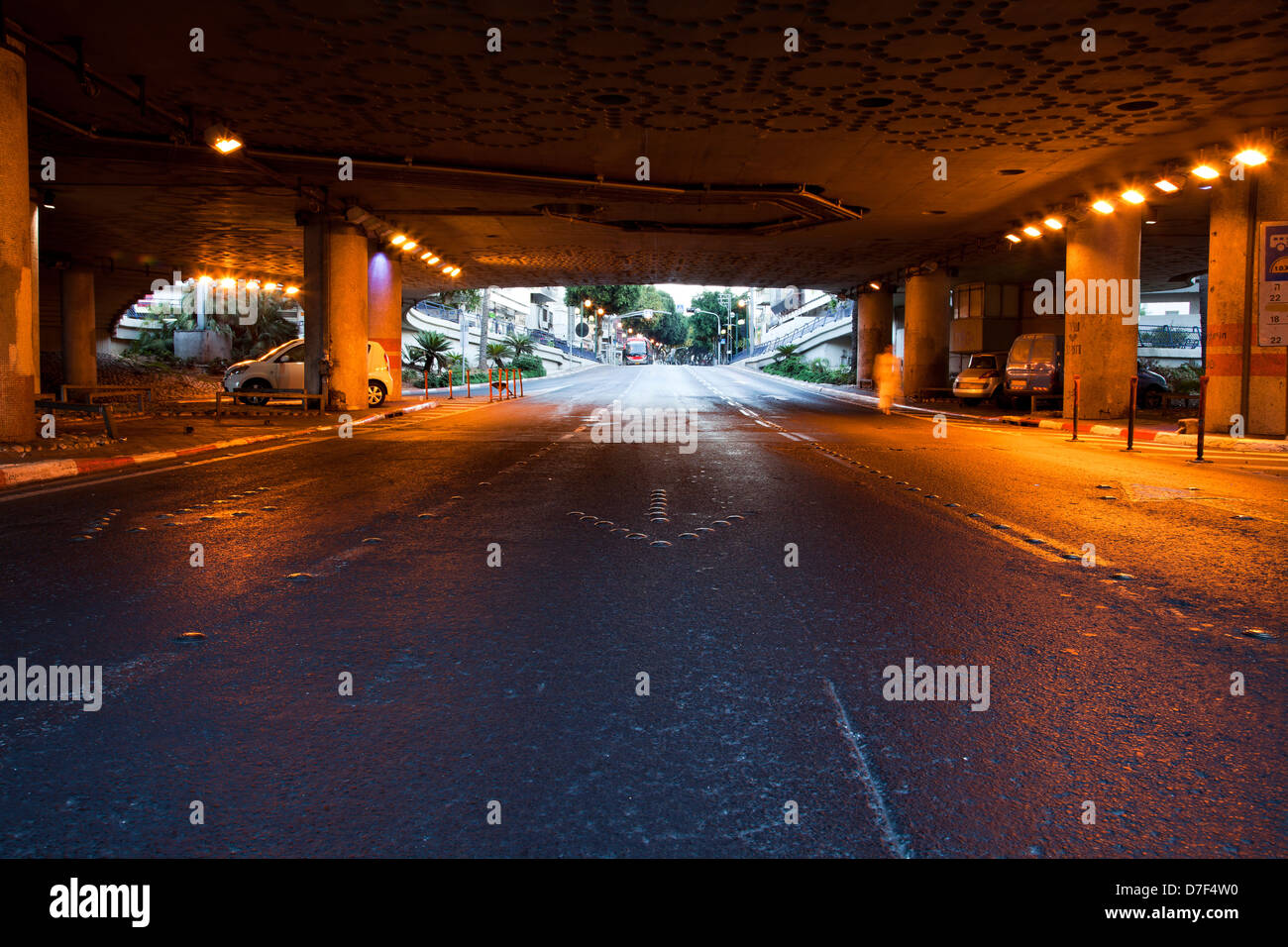 Dizengoff road hi-res stock photography and images - Alamy