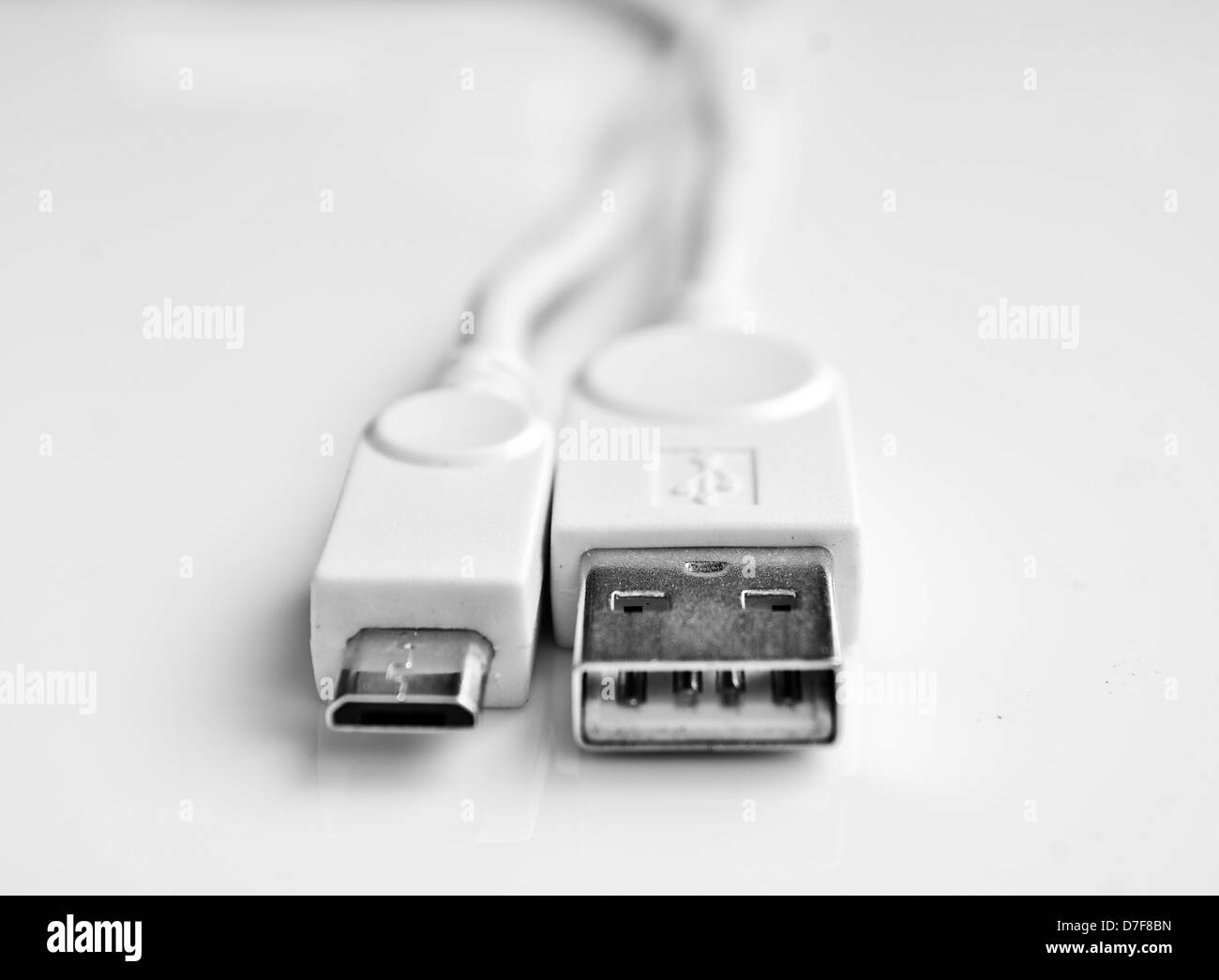 White photorealistic usb cable Stock Photo - Alamy