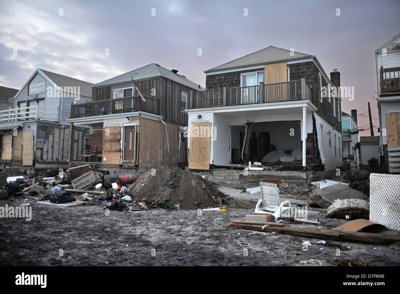 QUEENS, NY - NOVEMBER 11: Damaged houses in the Rockaway beach - Bel ...