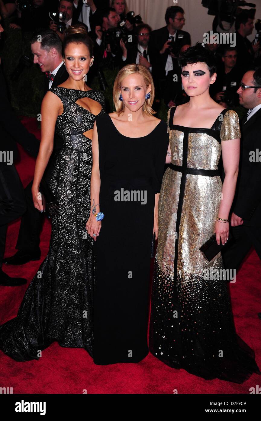 New York, USA. 6th May 2013. Jessica Alba, Tory Burch, Ginnifer Goodwin ...