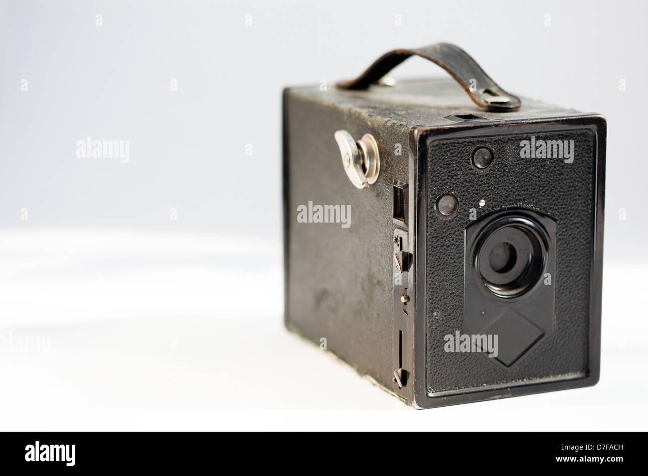 Vintage pinhole camera Stock Photo - Alamy