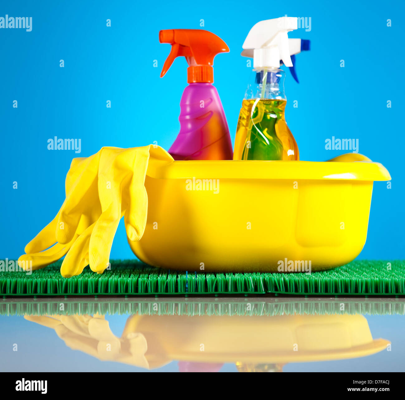 Set of cleaning products Stock Photo - Alamy
