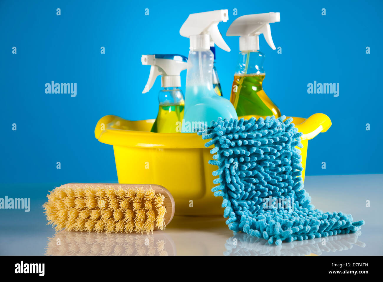 Set of cleaning products Stock Photo - Alamy