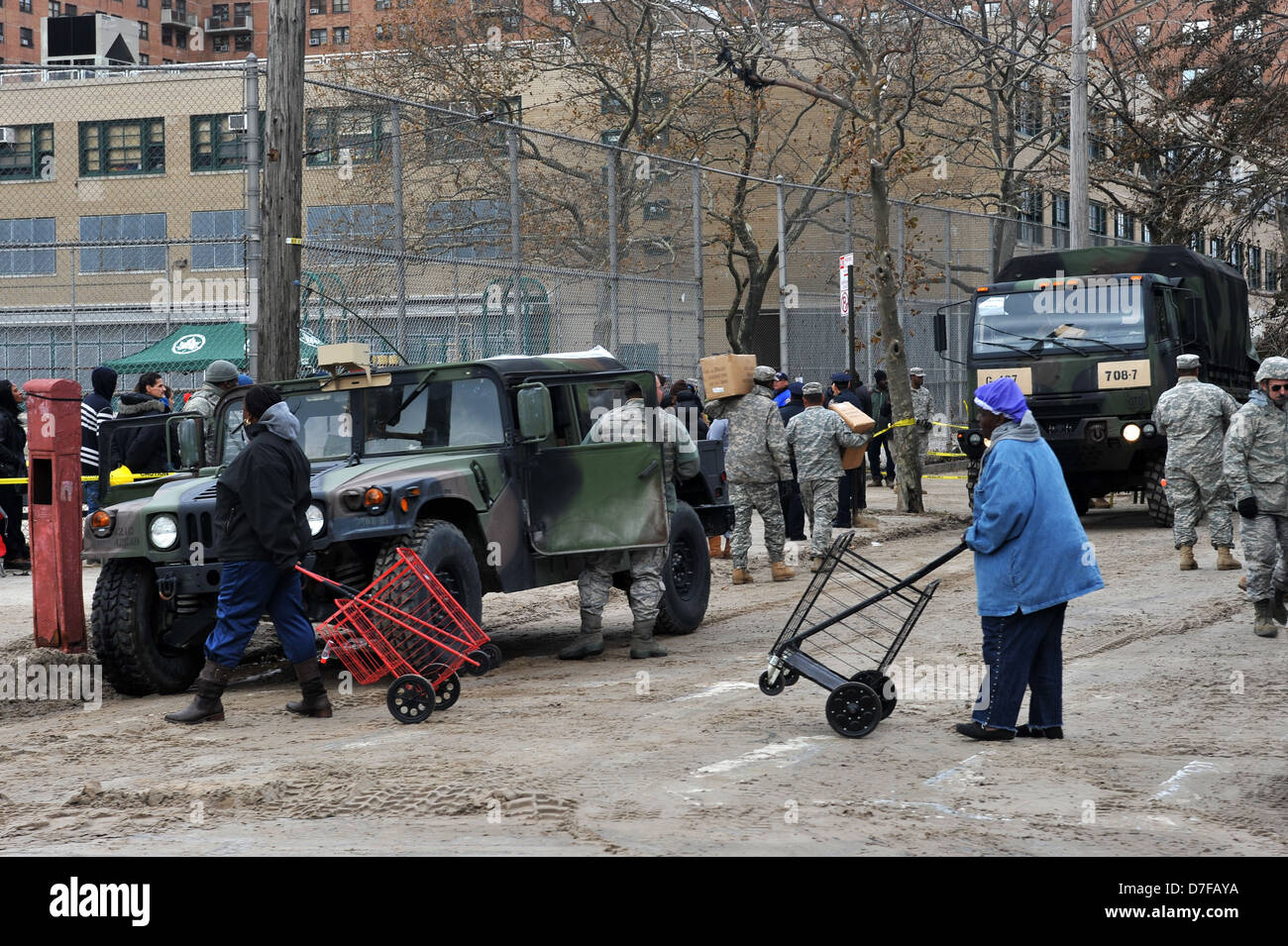 BROOKLYN, NY - NOVEMBER 01: US army helps peoples at the Seagate ...