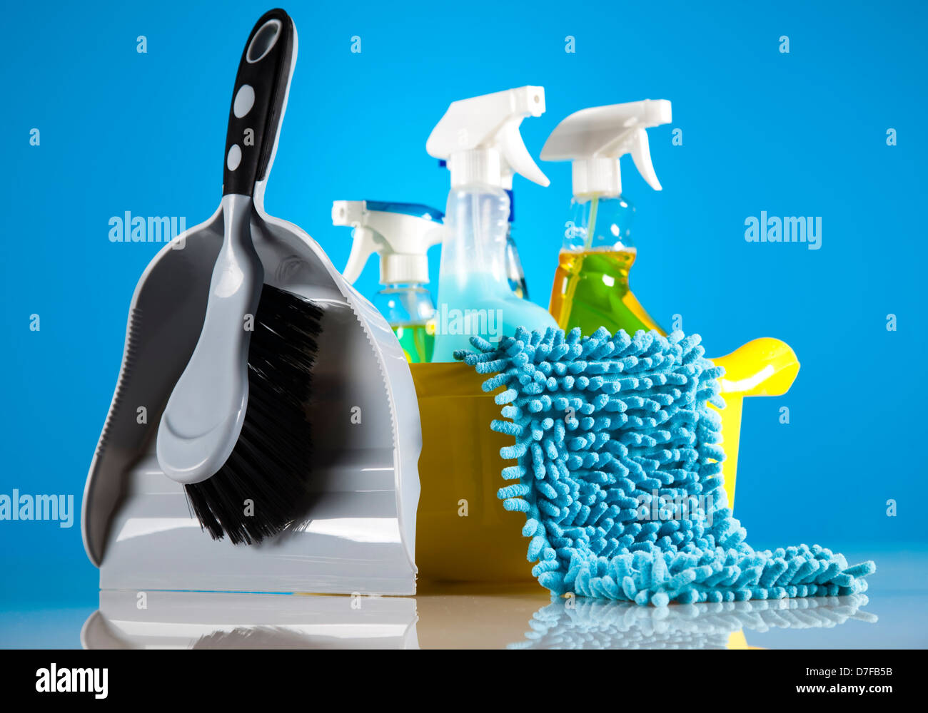 Set of cleaning products Stock Photo - Alamy