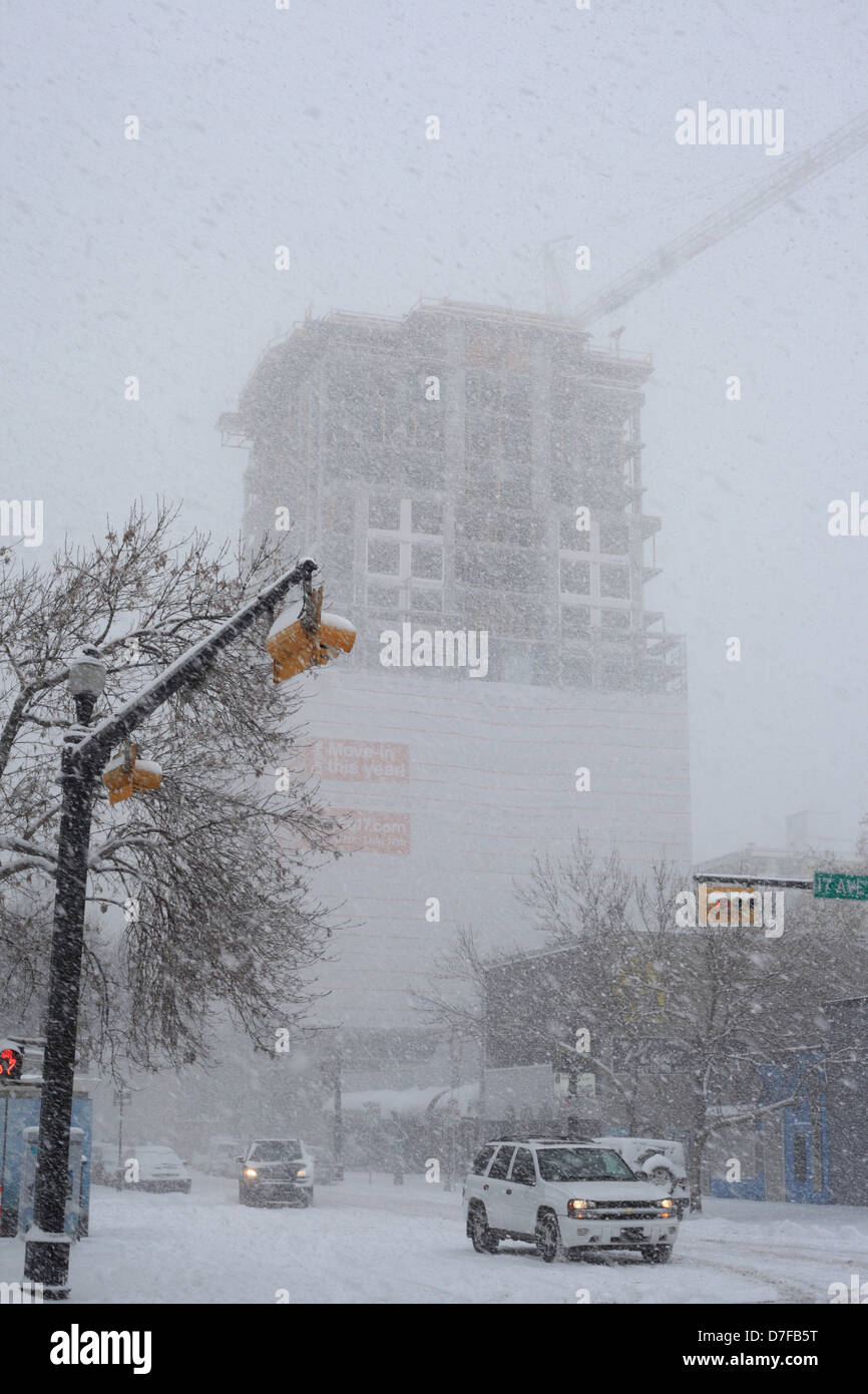 Whiteout weather hi-res stock photography and images - Alamy