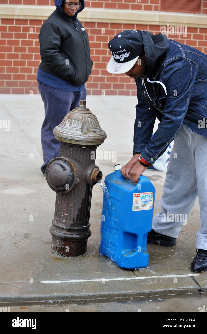 BROOKLYN, NY - NOVEMBER 01: People at the Seagate neighborhood feeling ...
