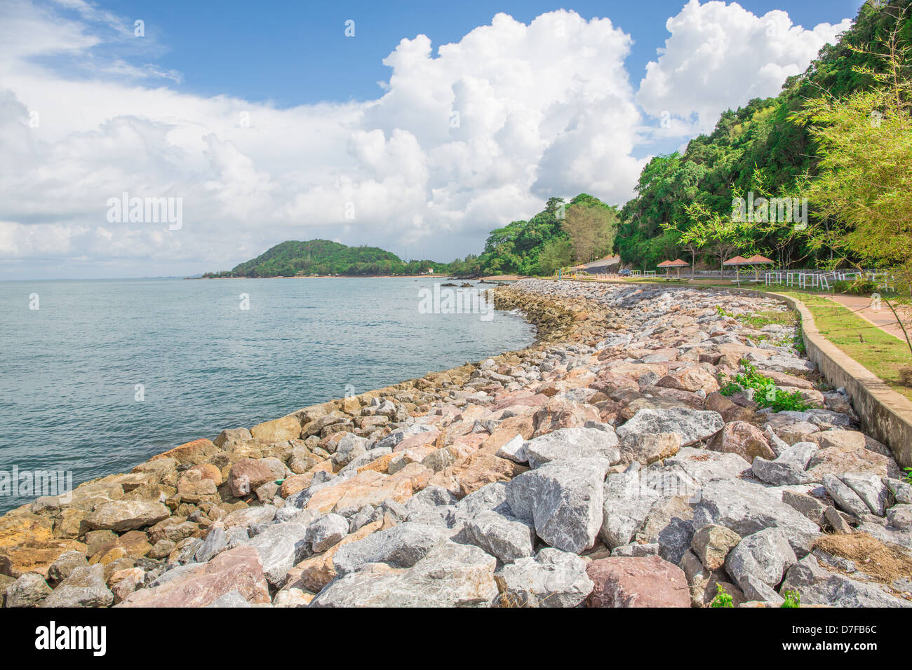 Protect coastal waves , Path around the shoreline Stock Photo - Alamy
