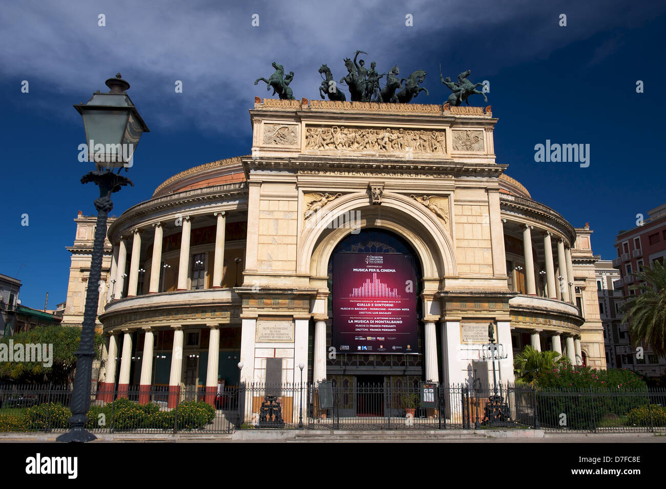 Politeama theatre in Palermo, Italy Stock Photo - Alamy