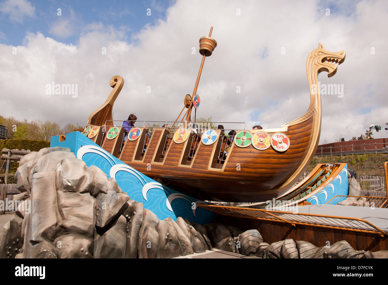 English longboat hi-res stock photography and images - Alamy
