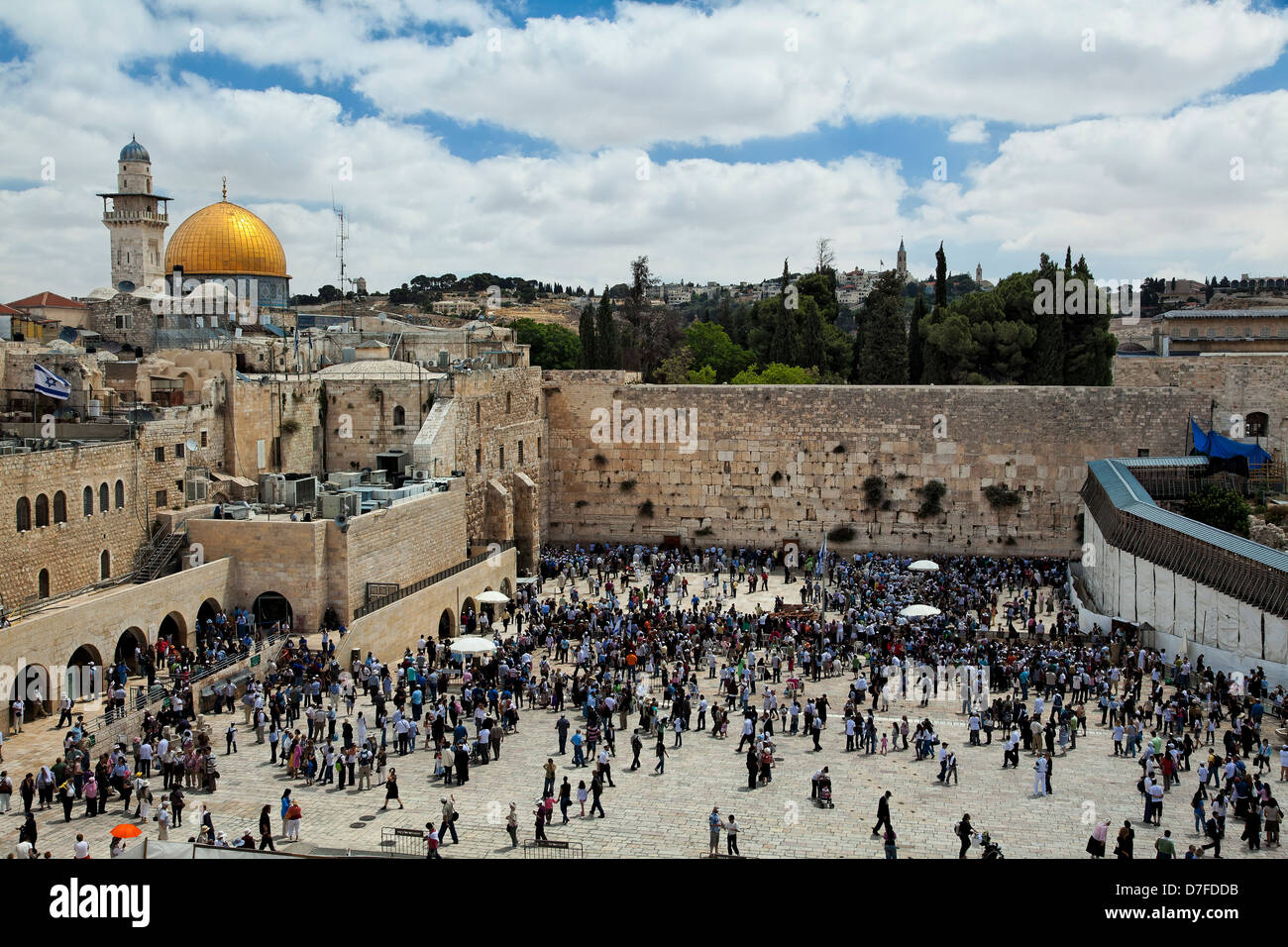 A view of Temple Mount in Jerusalem, including the Western Wall and ...