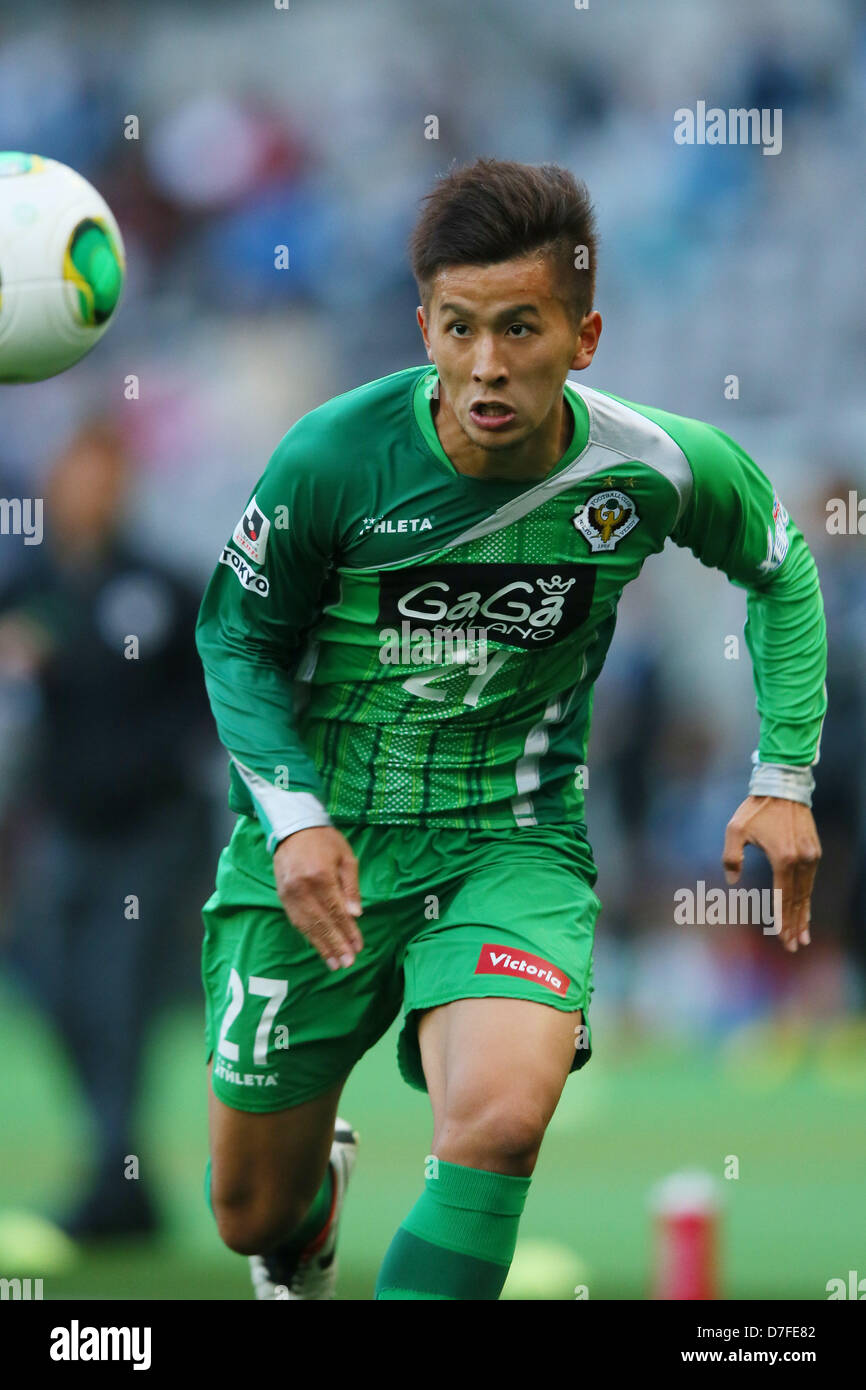 Naoki Maeda (Verdy), MAY 3, 2013 - Football /Soccer : 2013 J.LEAGUE ...