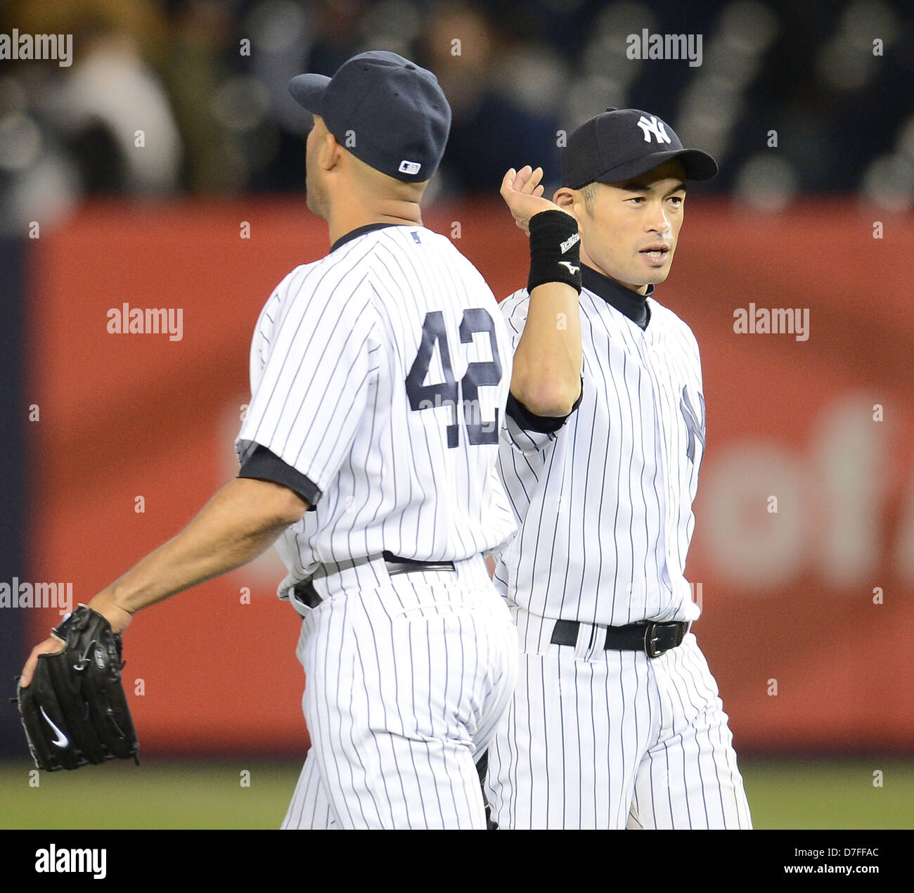 (L-R) Mariano Rivera, Ichiro Suzuki (Yankees), APRIL 26, 2013 - MLB ...
