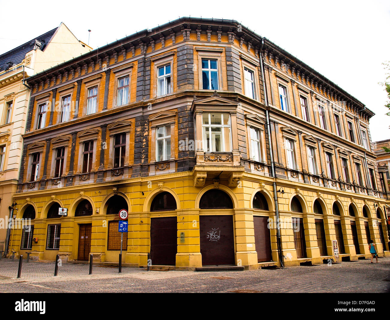 Medieval iconic building hi-res stock photography and images - Alamy