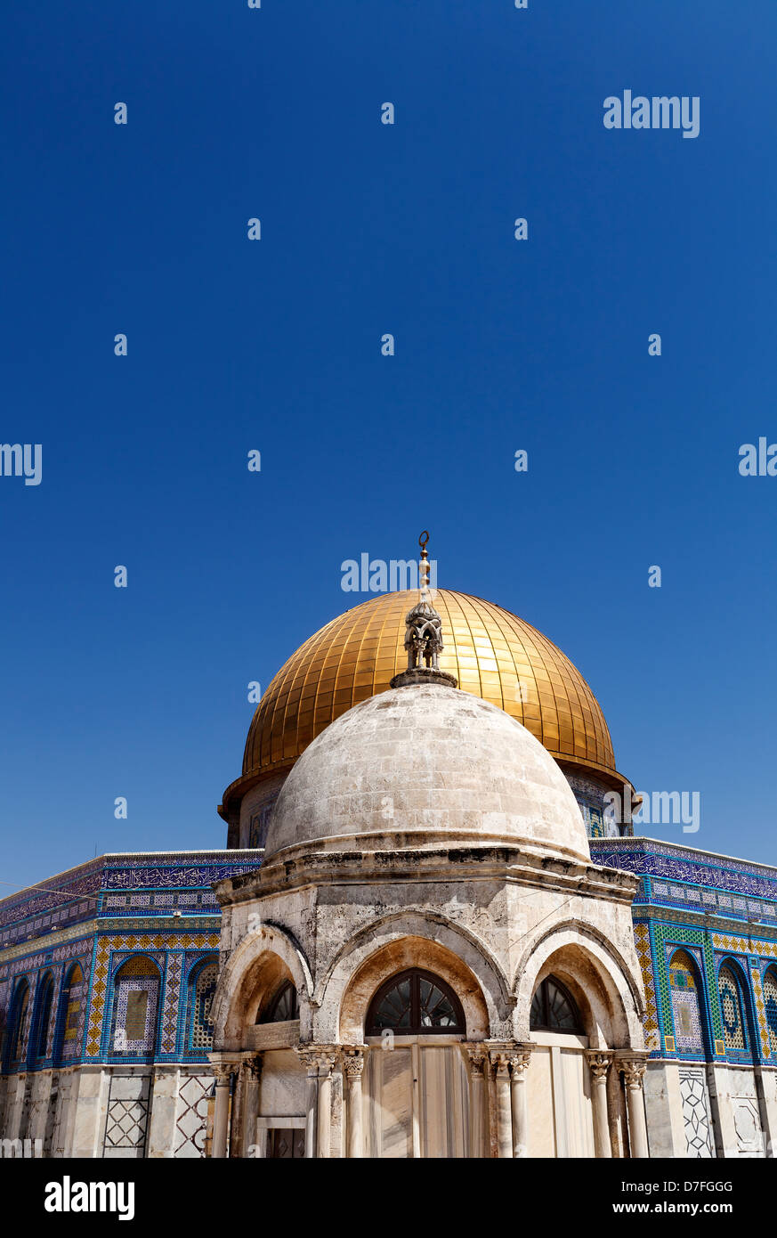 One of the holiest places to the Islam, the Dome Of The Rock in the old ...