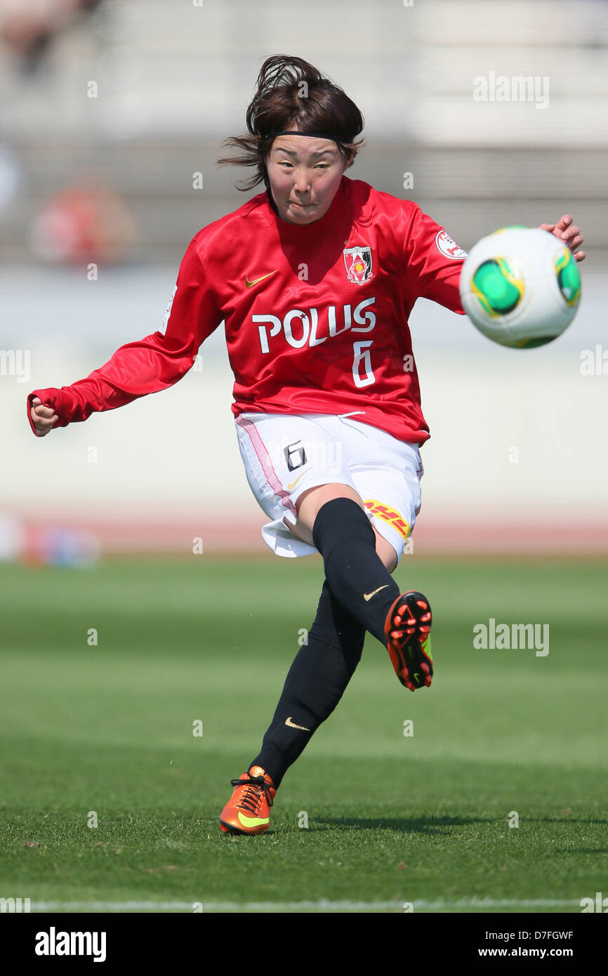 Ayano Dozono (Reds), MAY 4, 2013 - Football /Soccer : Plenus Nadeshiko ...