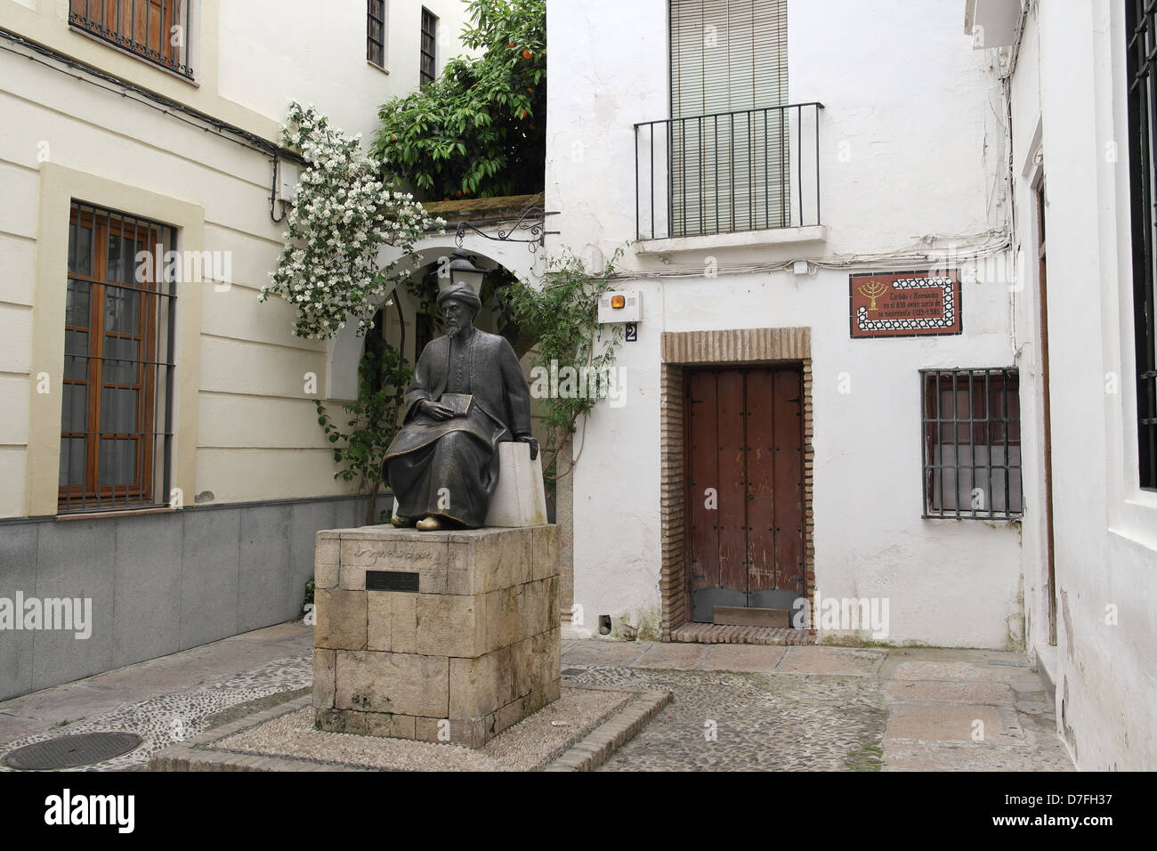 Maimonides cordoba hi-res stock photography and images - Alamy