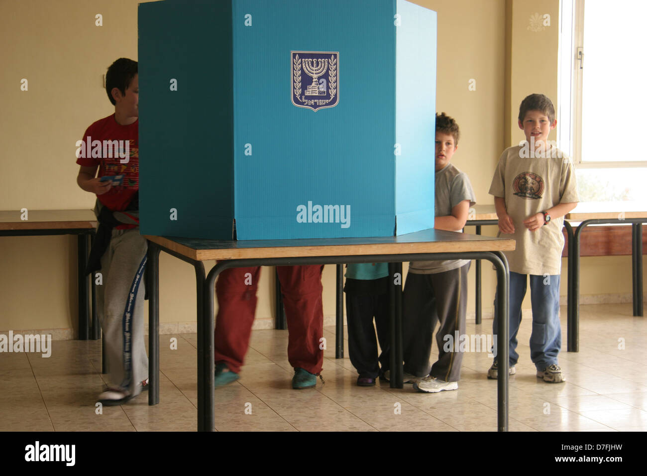 elections day in Kammon, Misgav (March 28, 2006 Stock Photo - Alamy