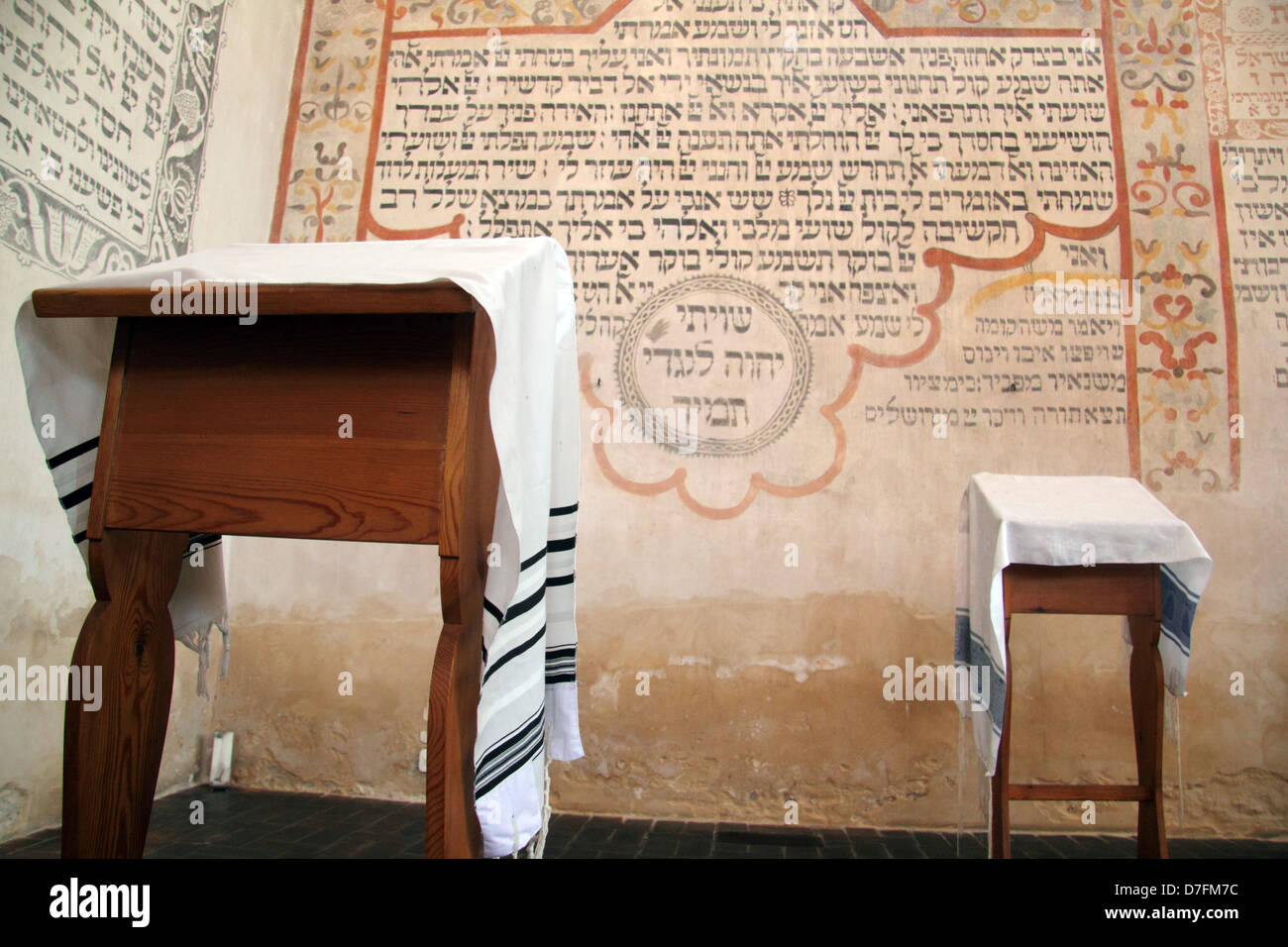 Praying stands covered with praying shawls at Tykocin (Tiktin ...