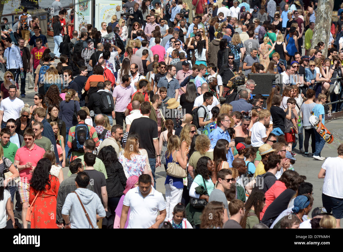 Crowds of visitors and tourists flock to the South Bank Food Festival ...