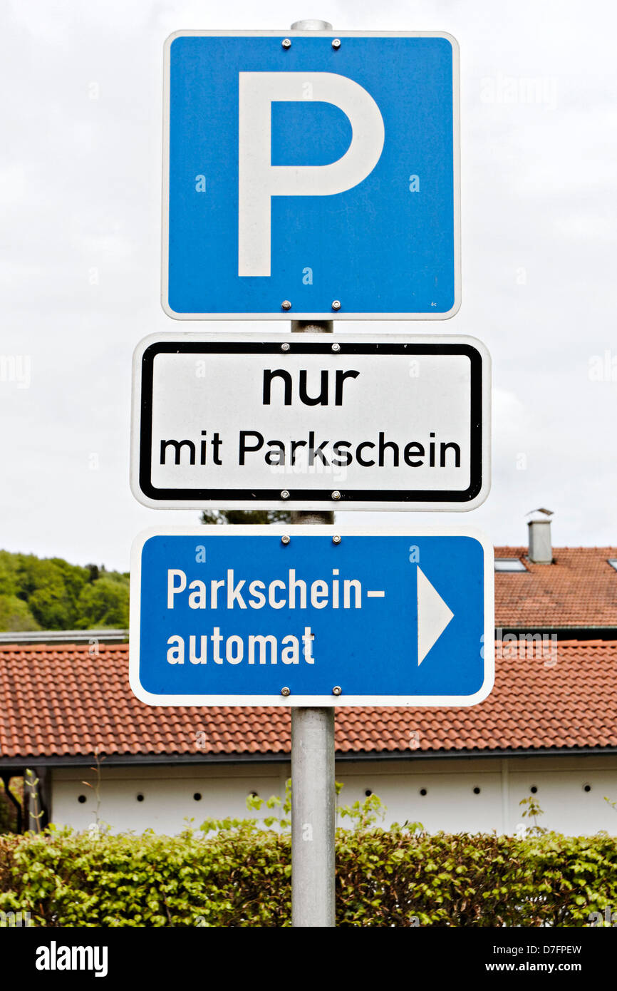 Car park signs hi-res stock photography and images - Alamy