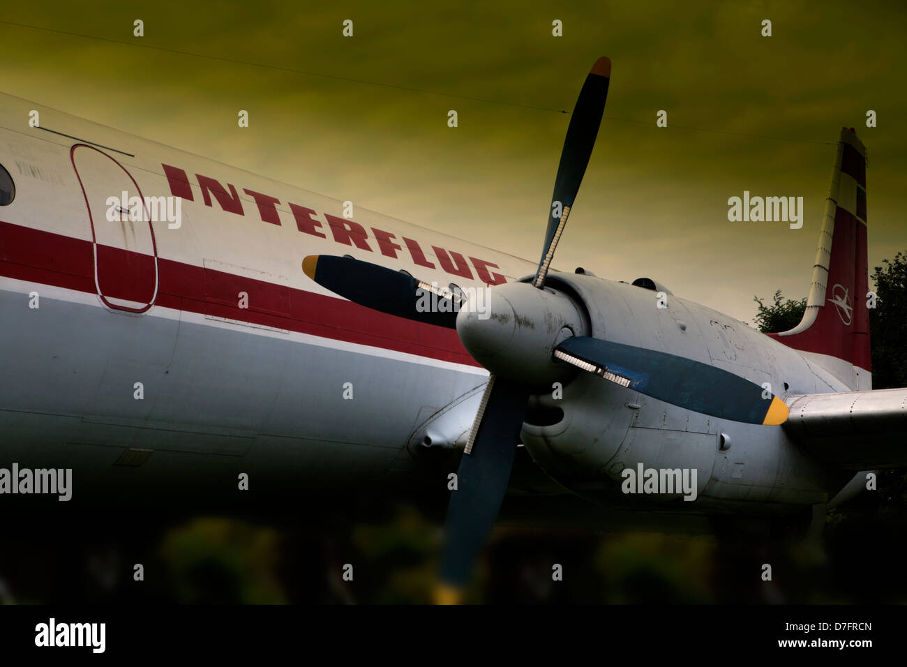Lockheed super constellation aircraft hi-res stock photography and ...