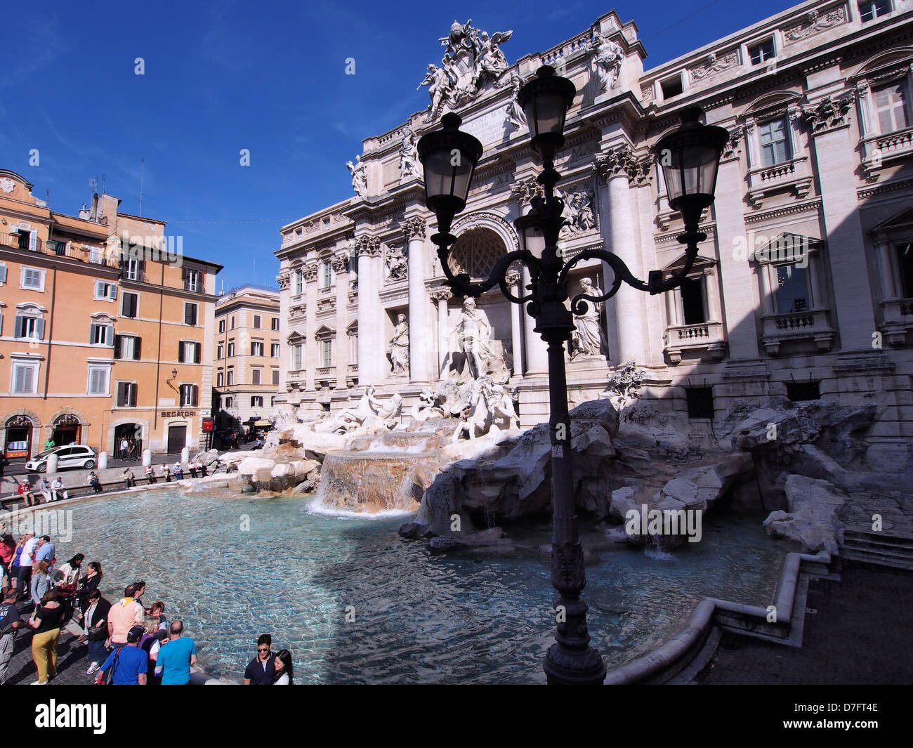 Fontana n hi-res stock photography and images - Alamy