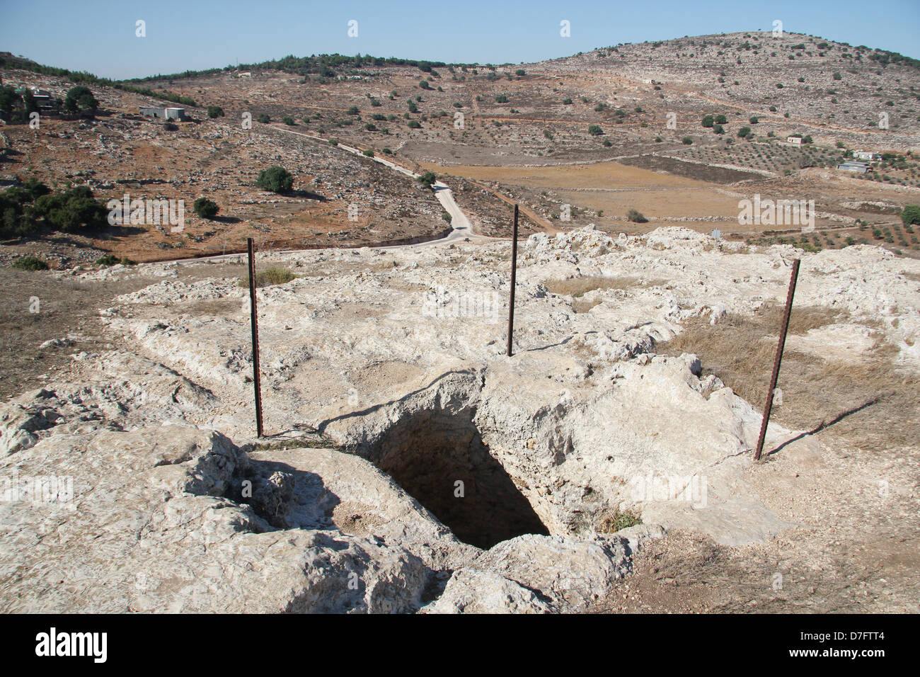 Ancient water well israel hi-res stock photography and images - Alamy