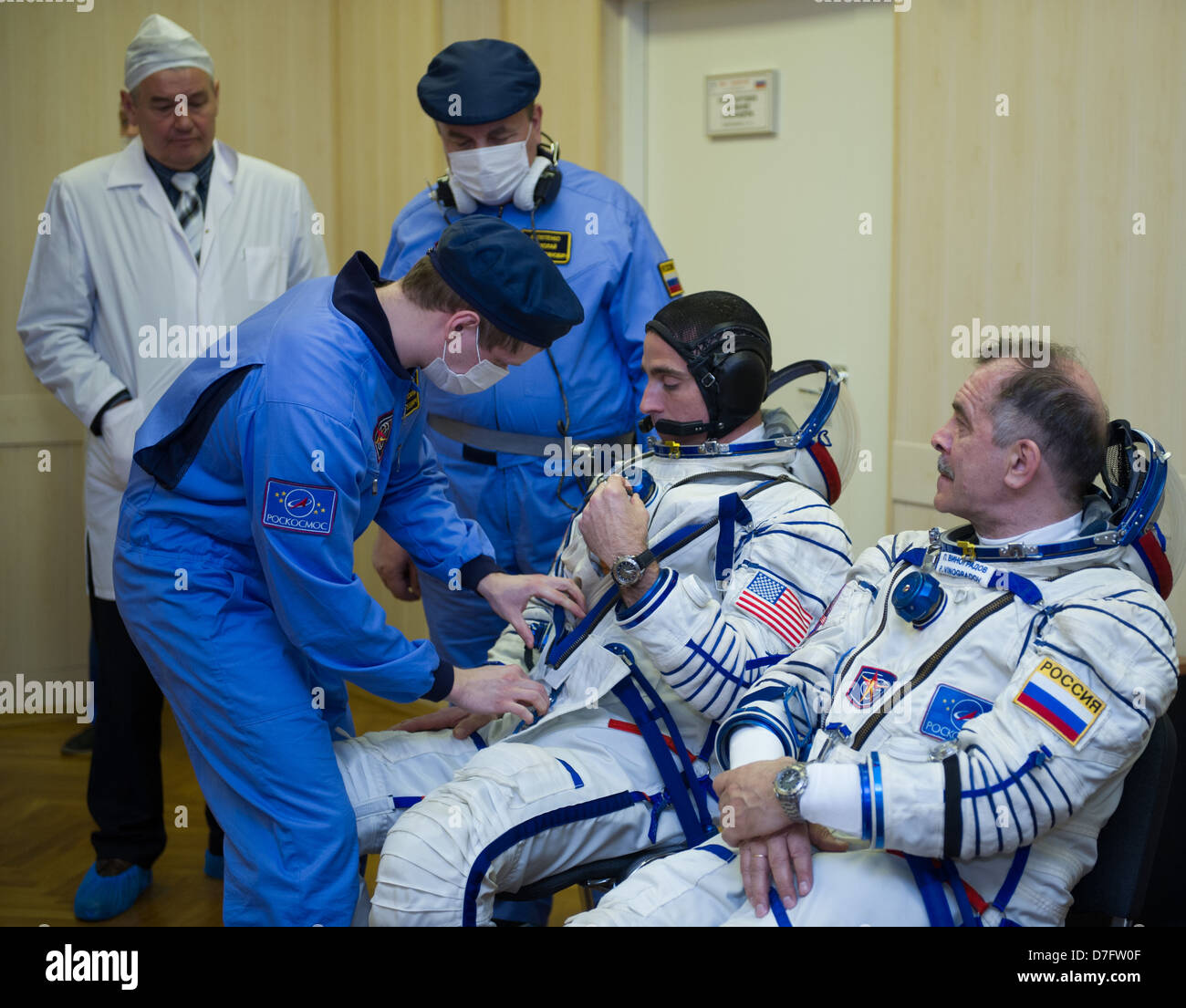 Members of Expedition 35, including NASA astronaut Chris Cassidy and ...