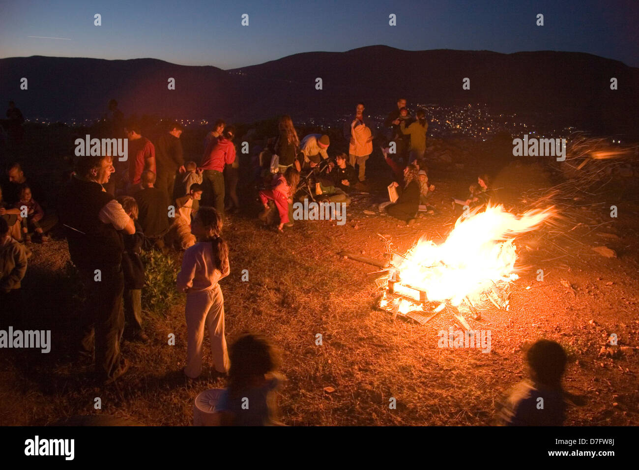 celebrating lag baOmer on mount kammon, galilee Stock Photo - Alamy