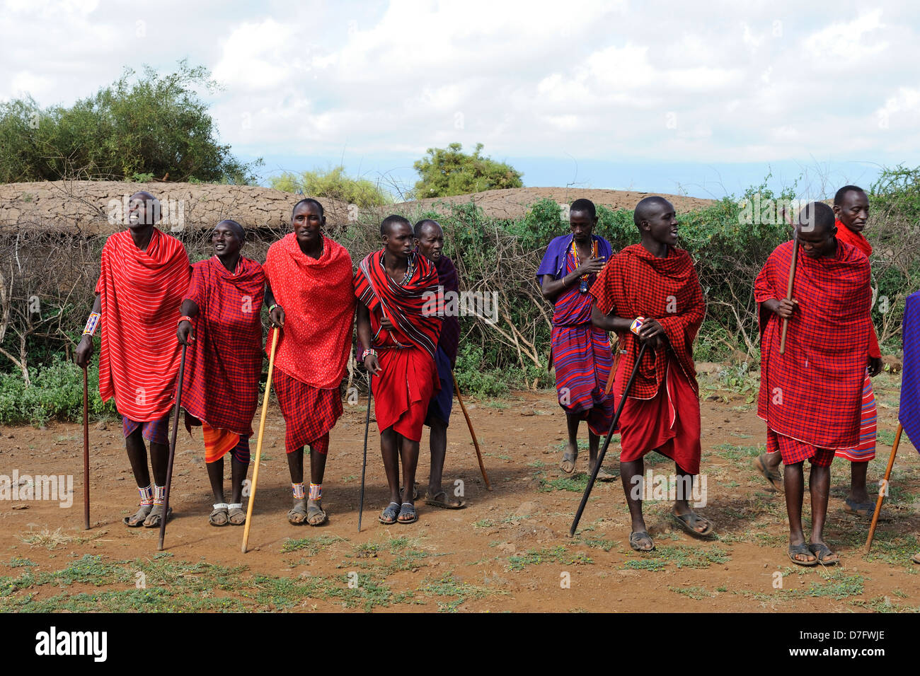 African tribesmen hi-res stock photography and images - Alamy