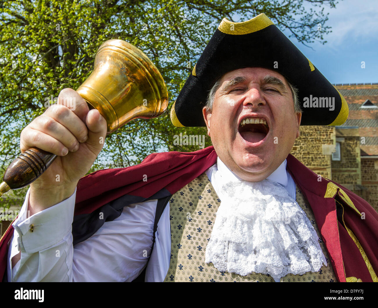 Leighton Buzzard and Linslade Town Crier, Peter Hailes, in full cry ...