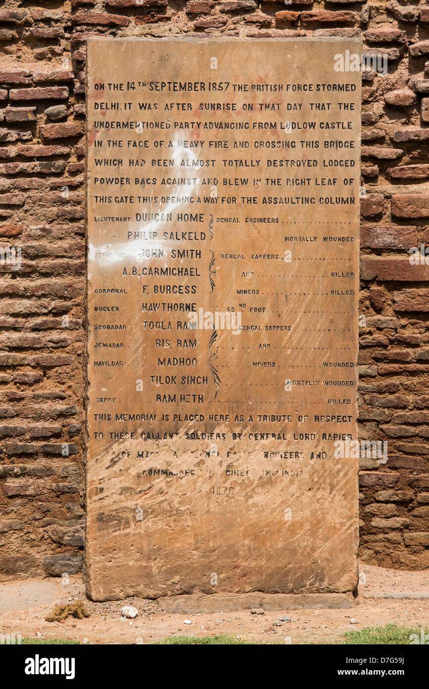 Inscription outside of Kashmere Gate, Old Delhi, India Stock Photo - Alamy