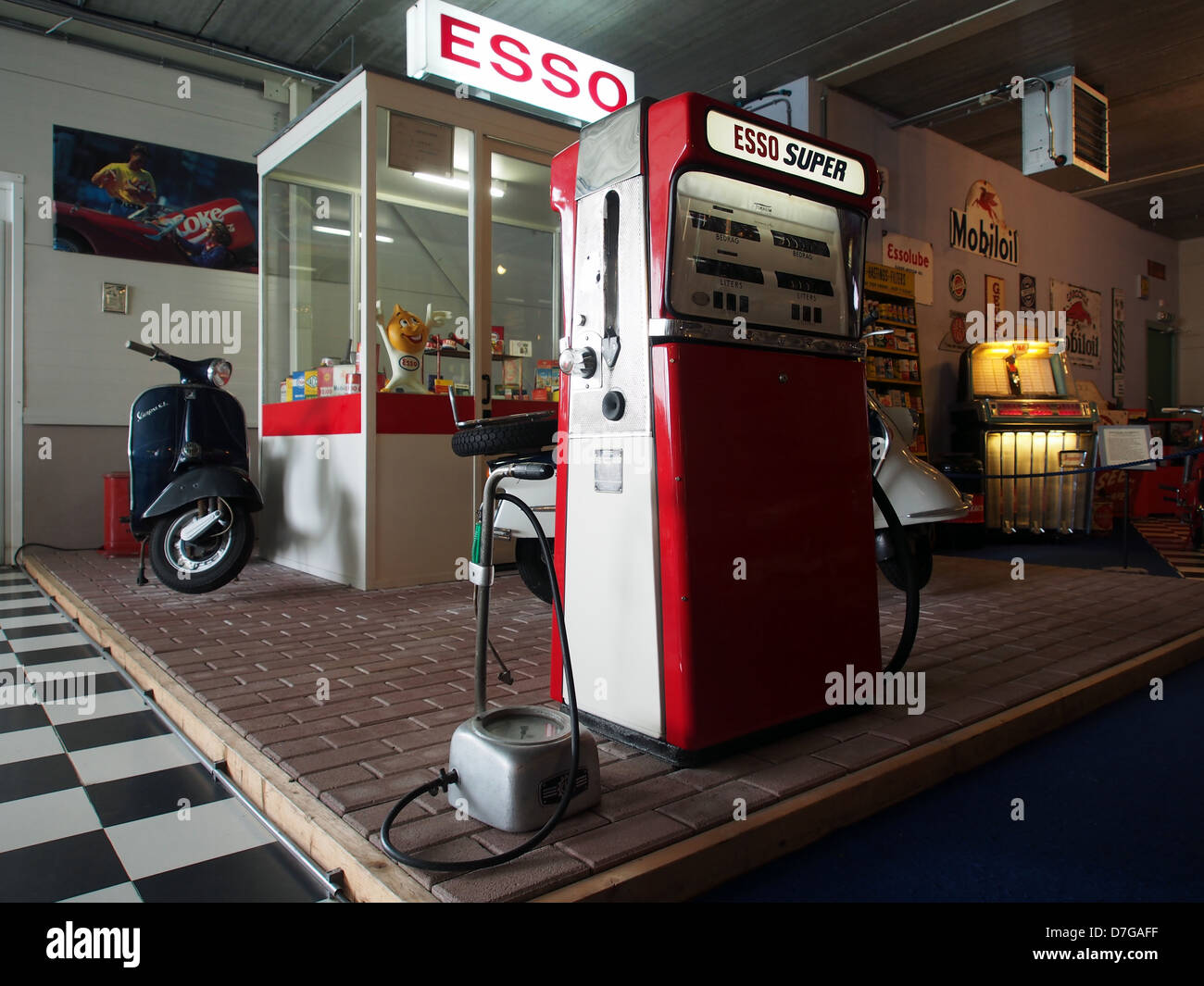 Esso fuel station hi-res stock photography and images - Alamy