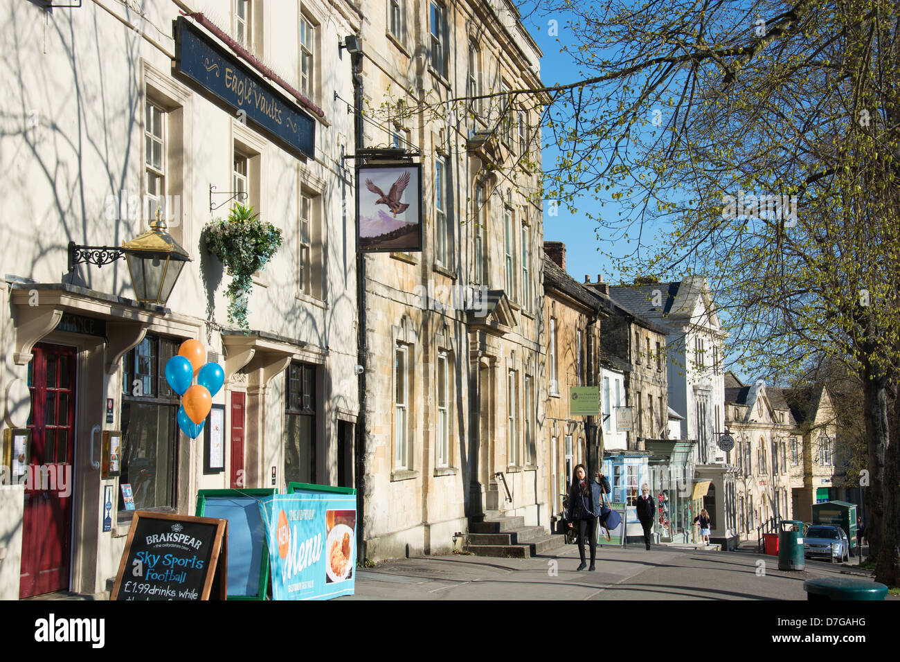 WITNEY, OXFORDSHIRE, UK. A view along Witney High Street. 2013 Stock ...