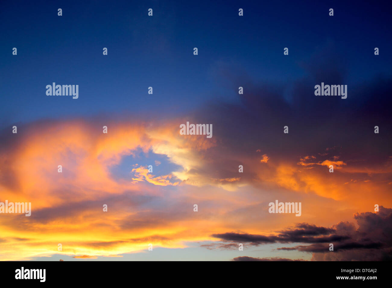 Sky clouds hi-res stock photography and images - Alamy